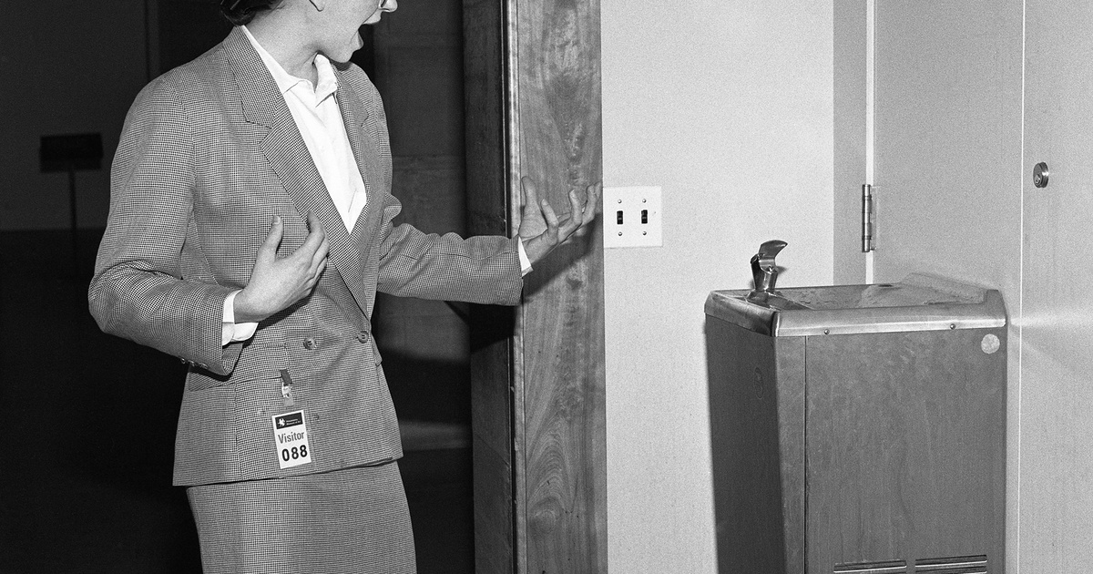 Andrea Fraser | Marian Goodman